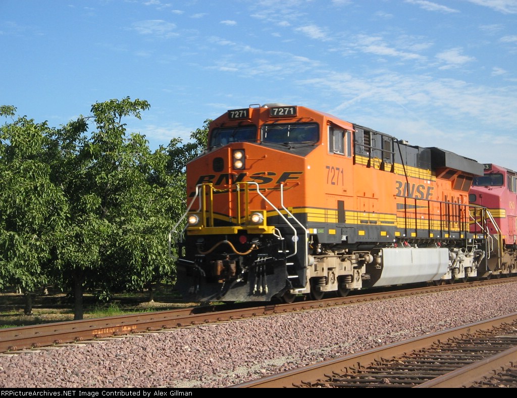 BNSF 7271 East